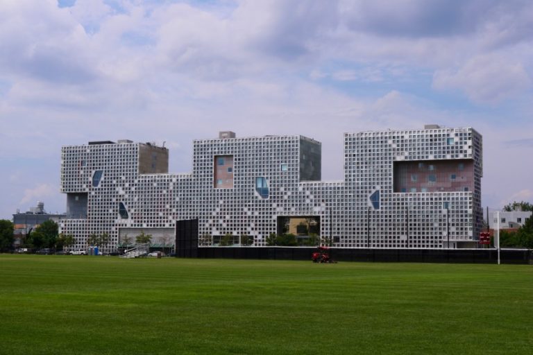 how dorm structure shapes social life | MIT Admissions