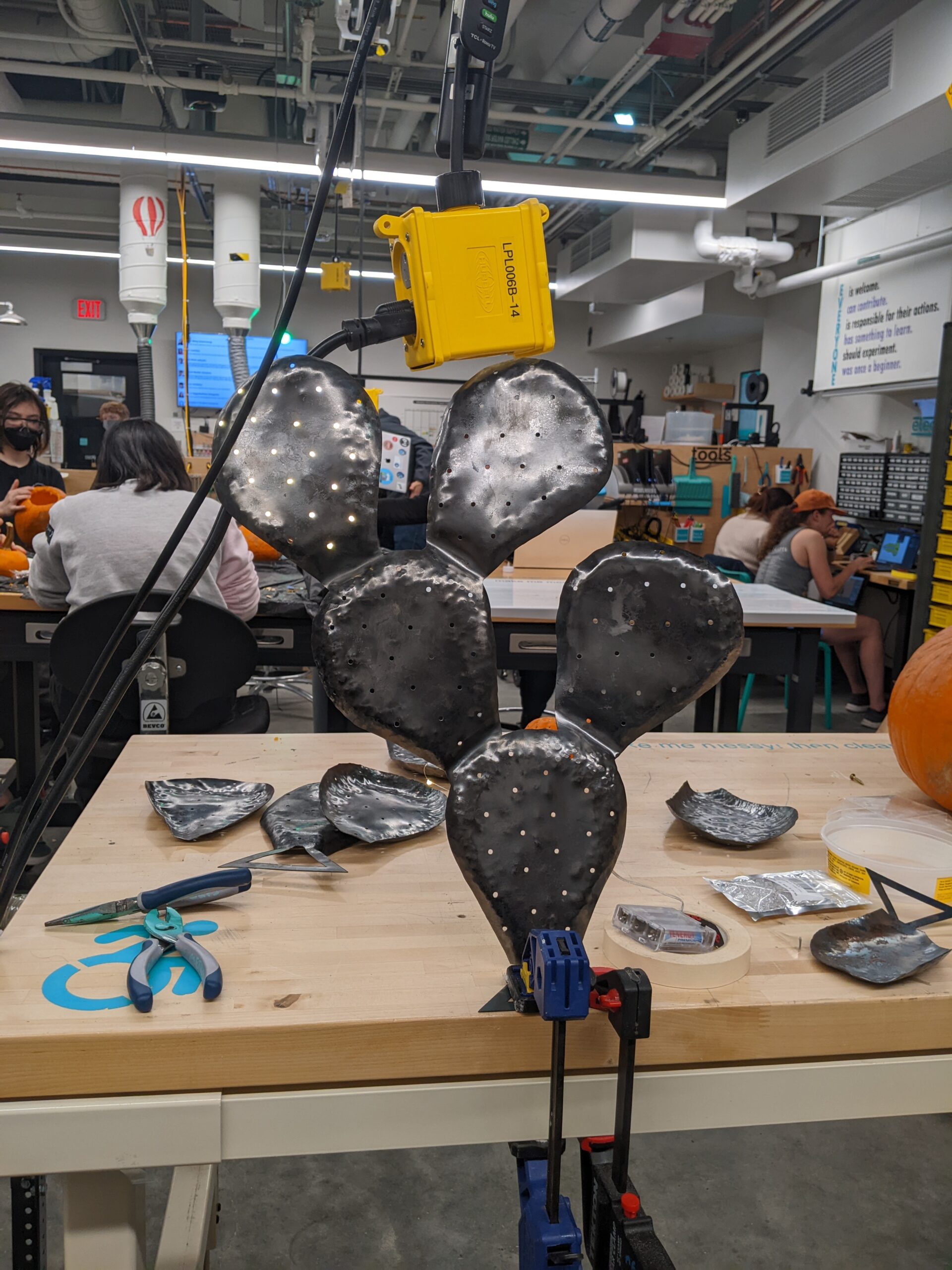 Make a Lamp! | MIT Admissions