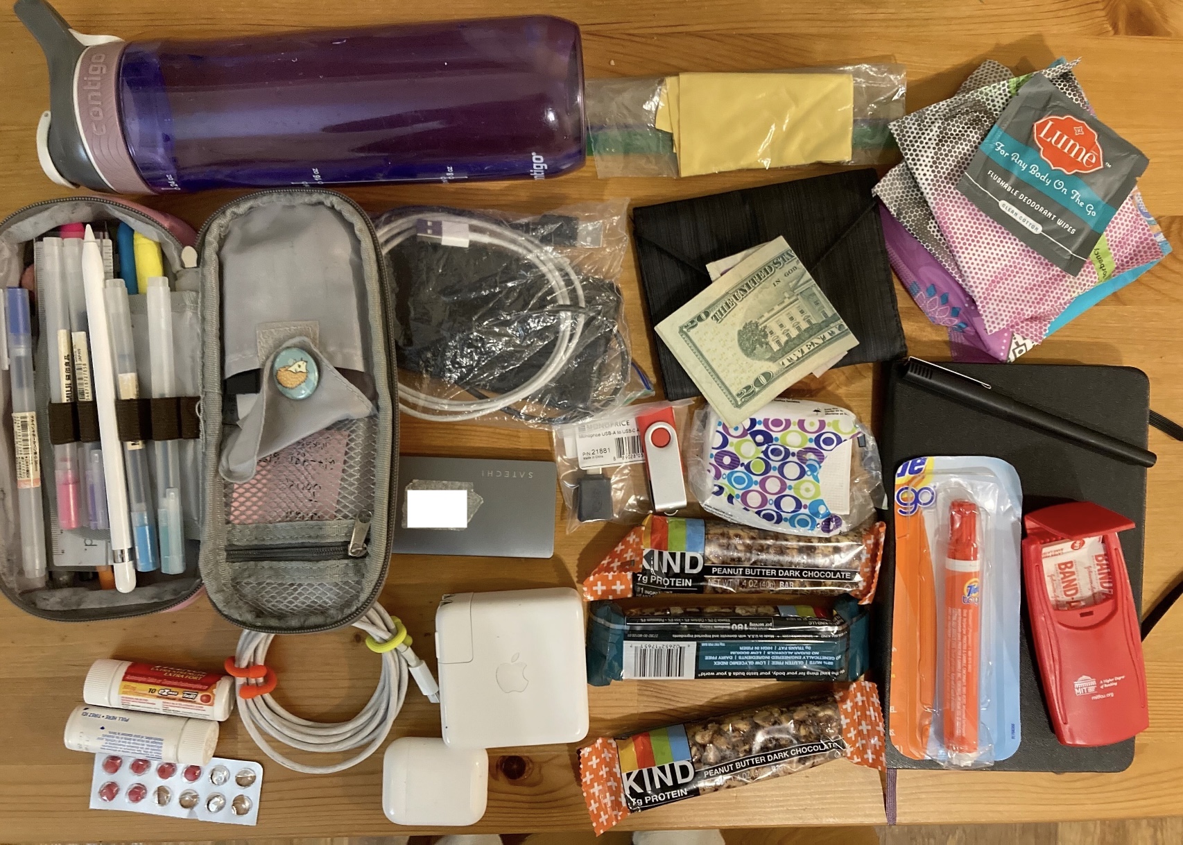 What’s in an MIT Student’s Bag | MIT Admissions