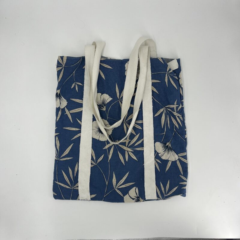 tote bag tour | MIT Admissions