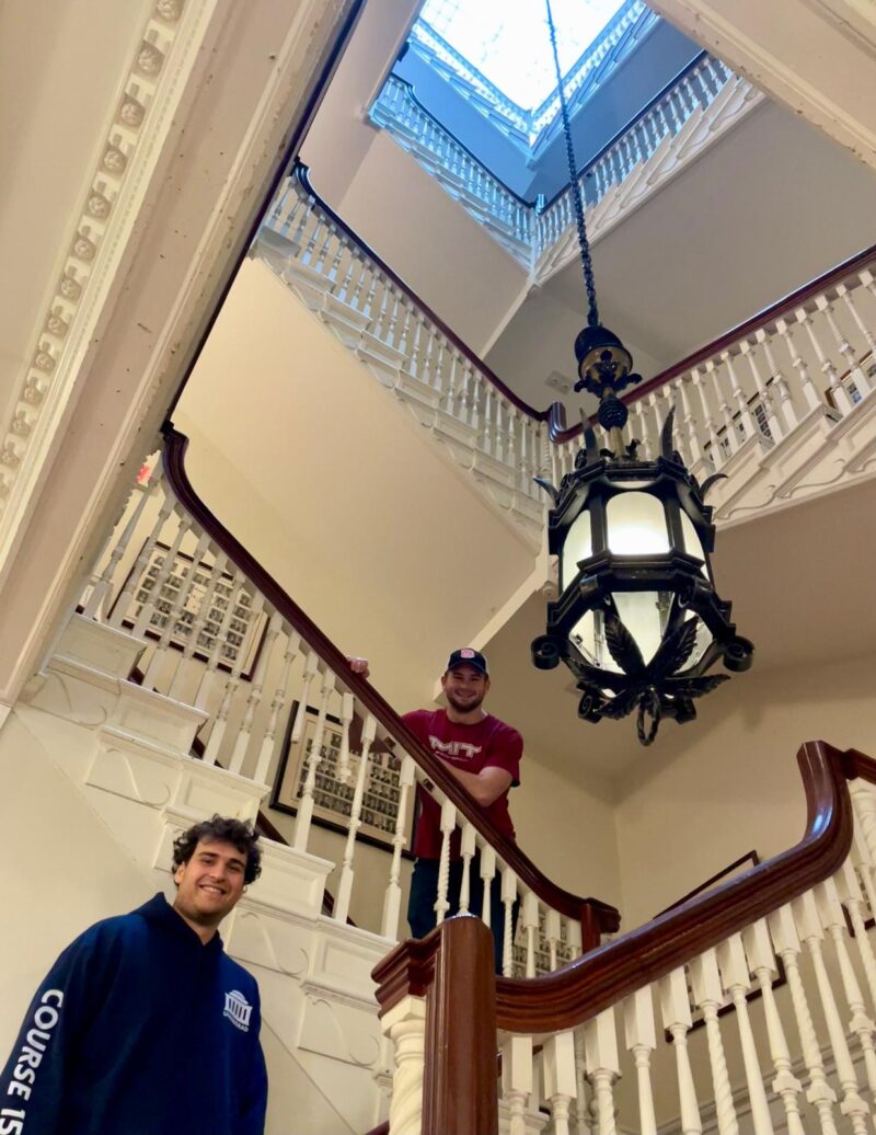 Tour de Frat | MIT Admissions