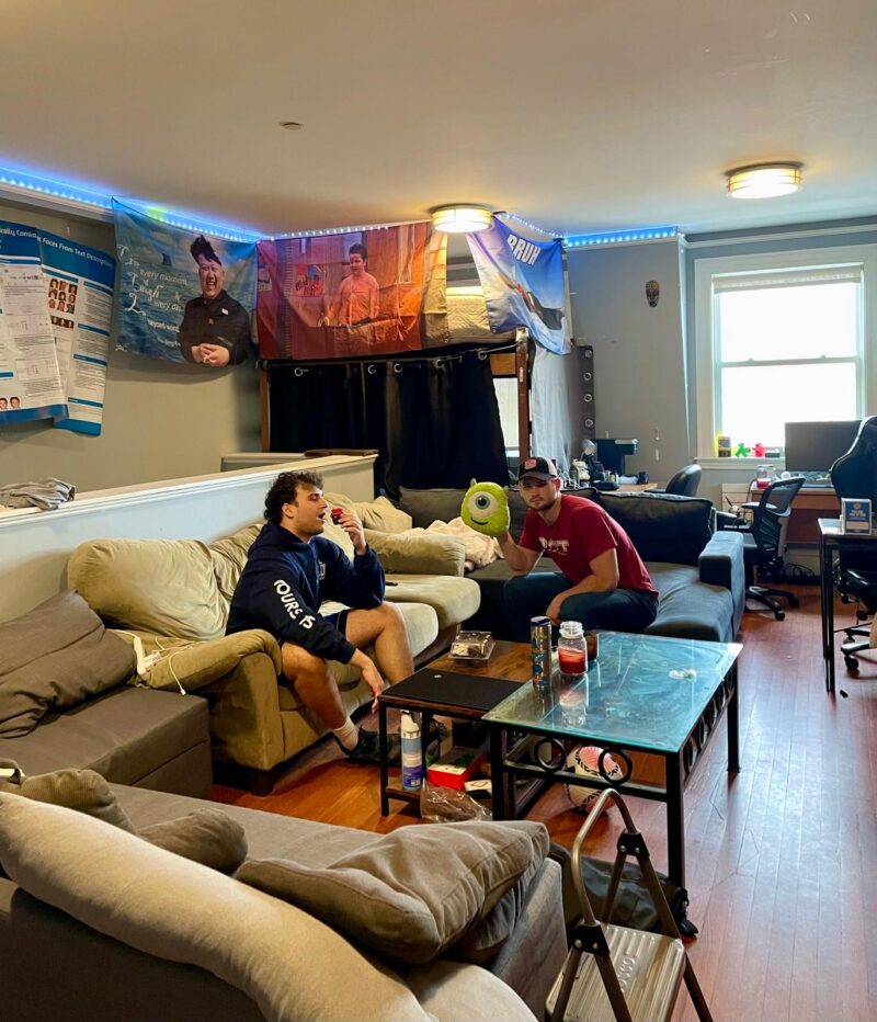 Tour de Frat | MIT Admissions