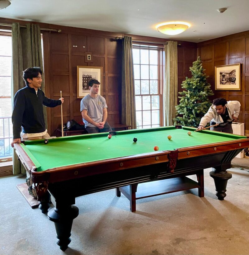 Tour de Frat | MIT Admissions