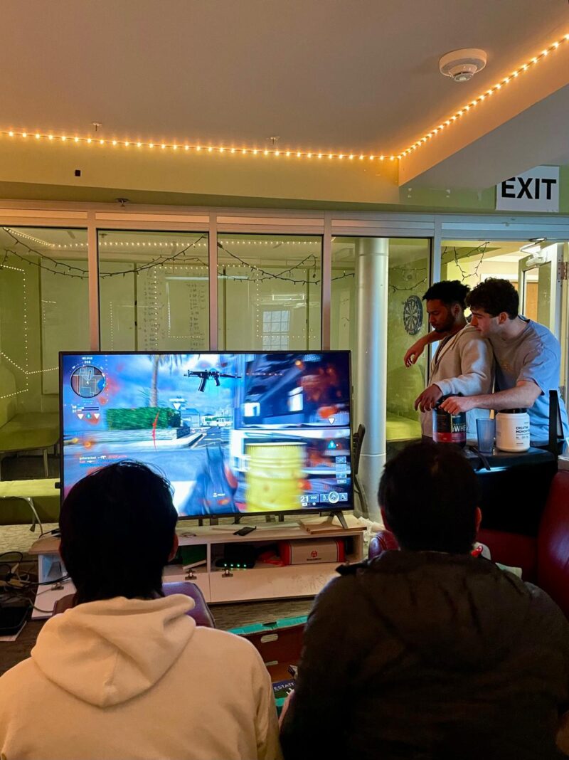 Tour de Frat | MIT Admissions