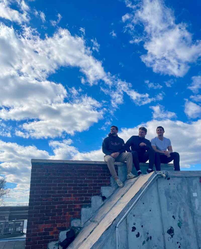 Tour de Frat | MIT Admissions